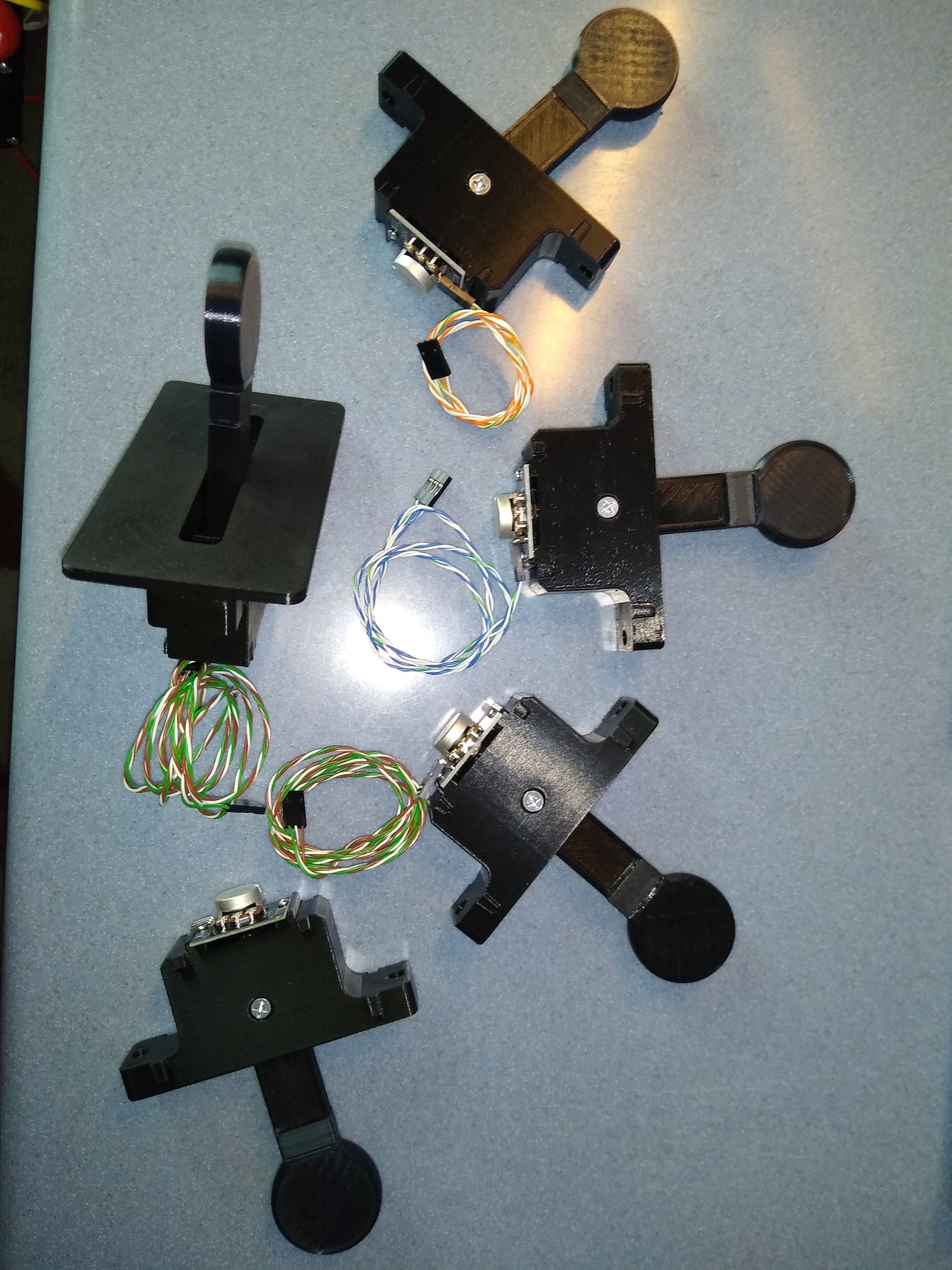 Gear-Falcon V3 Quadrant - Updated...now includes 2' 3-wire cable and m